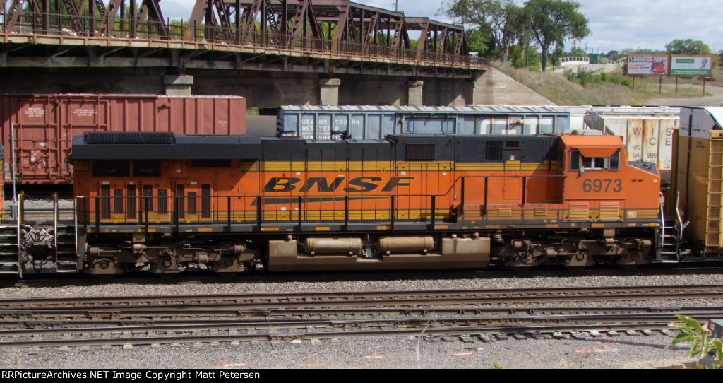 BNSF 6973